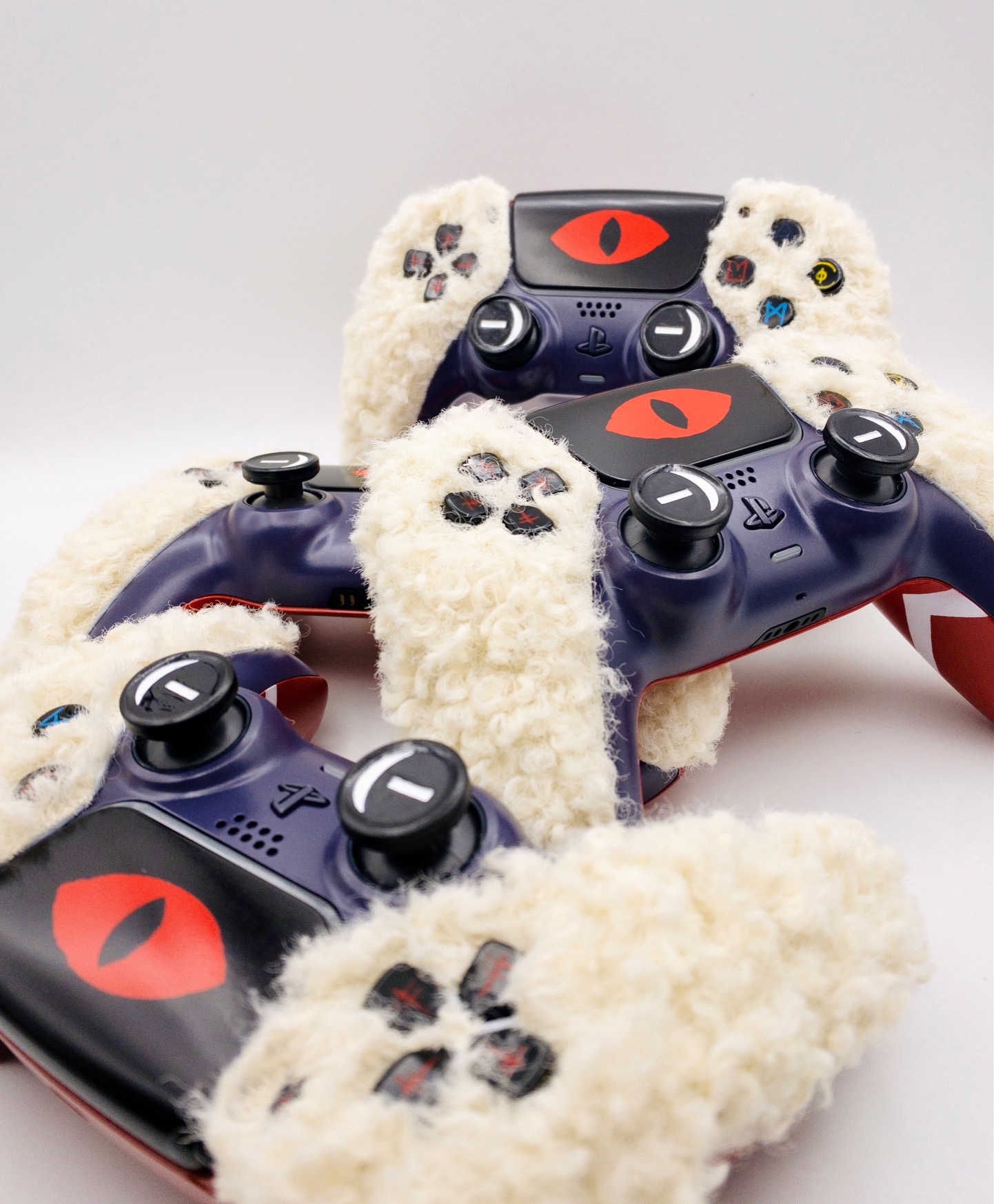 Massive Monster will give away a custom Cult of the Lamb controller ...