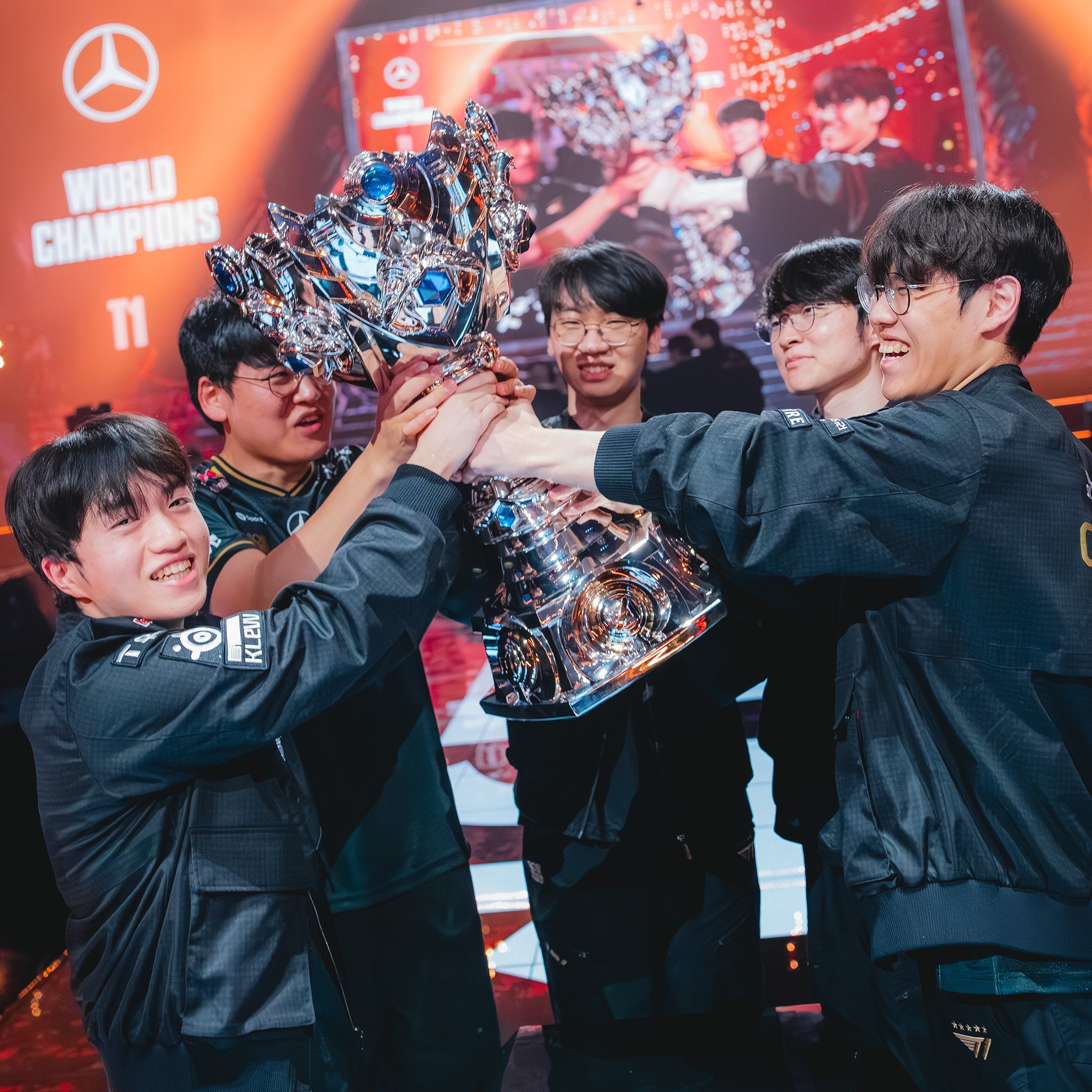 T1完成三連冠，加冕2025年League of Legends 世界冠軍