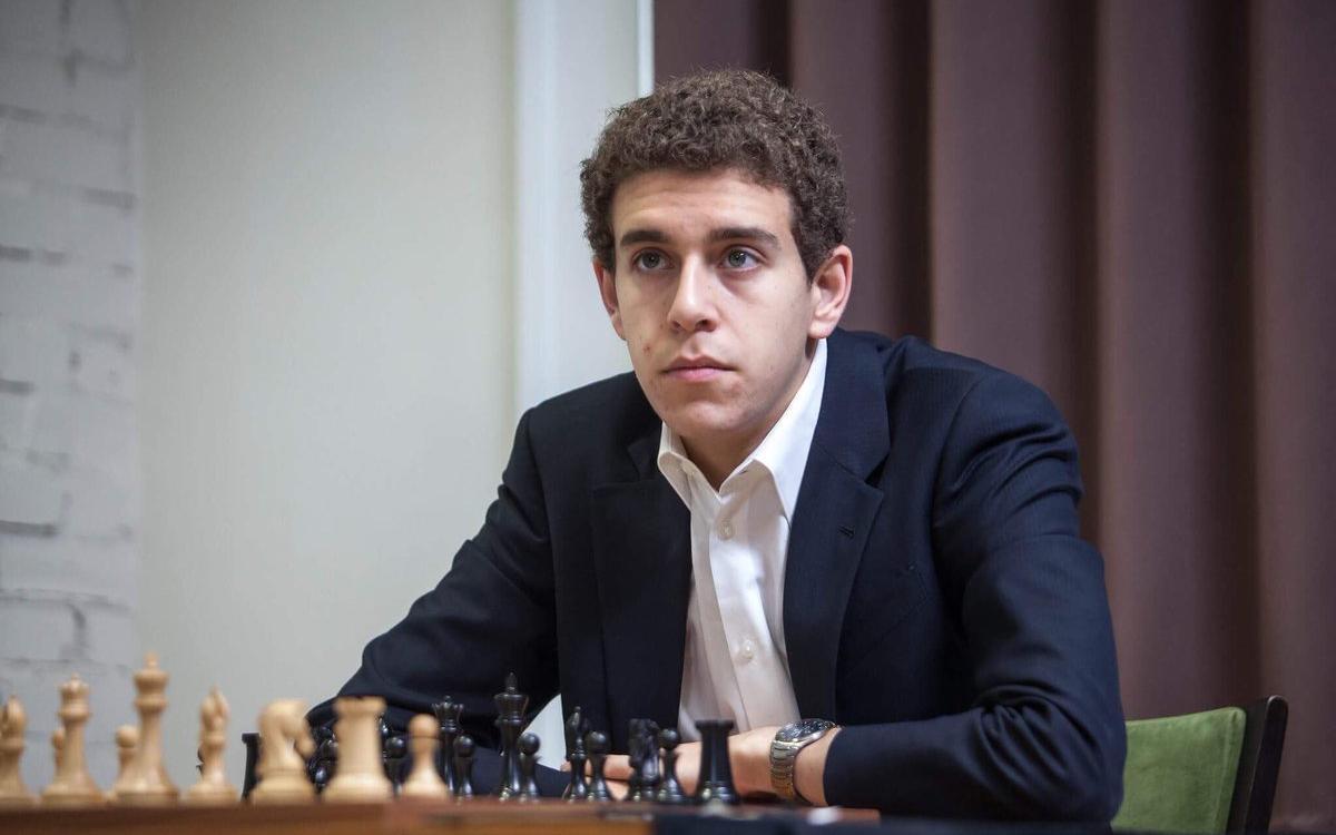 29 歲的國際象棋特級大師丹尼爾·納羅迪茨基 （Daniel Naroditsky） 意外去世，他是前世界青年冠軍和受歡迎的 YouTuber ...